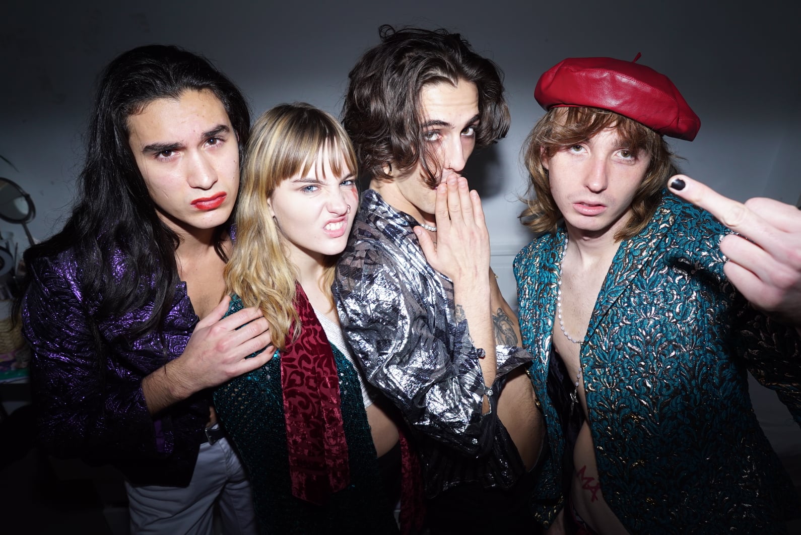 L’imboscato Chris DeVille nel letto dei Maneskin - FAREMUSIC